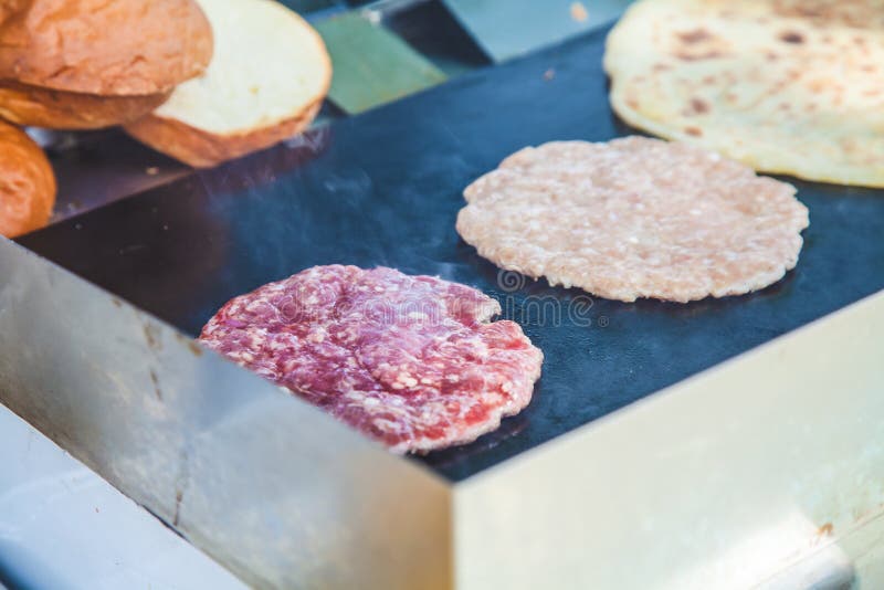 Hamburger grill stock photo. Image of burger, food, lettuce - 42423426