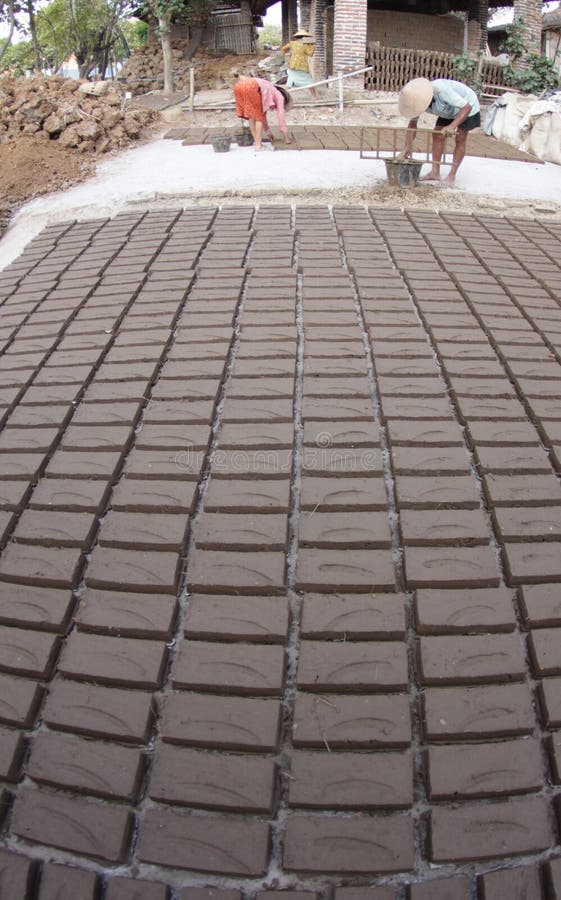 Making bricks from clay editorial photography. Image of build - 31523212