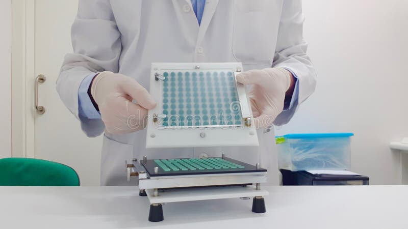 Capsule making machine stock image. Image of tablet - 143727647