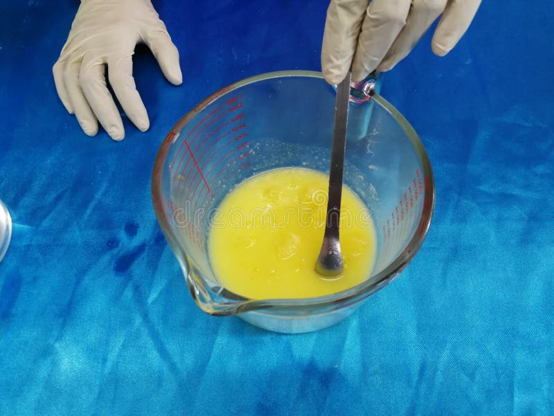 Making cream stock image. Image of flower, dessert, à¸—à¸¢à¸²à¸¨à¸²à¸ªà ...