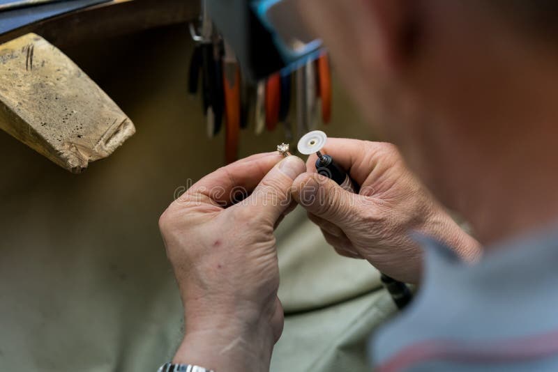 The Making of Diamond Rings Stock Photo - Image of black, polish: 175243460
