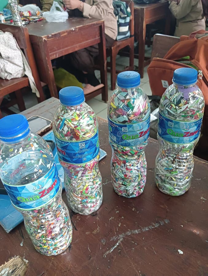 Making Ecobricks Using Plastic Pieces To Solve the Waste Problem ...