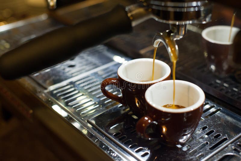 Making espresso coffee stock image. Image of drink, beverages - 91335489