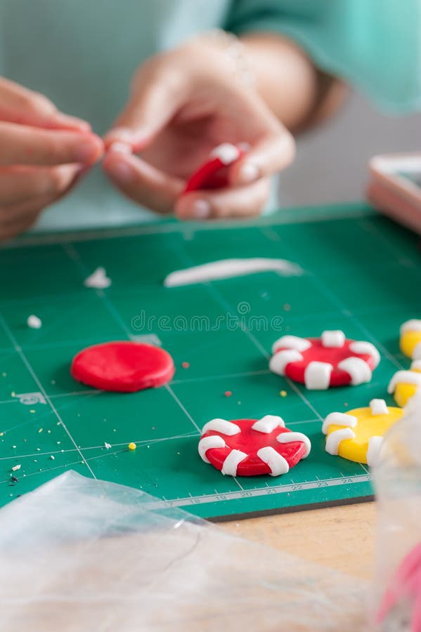 Making of fondant cake stock image. Image of bakery, homemade - 63058787