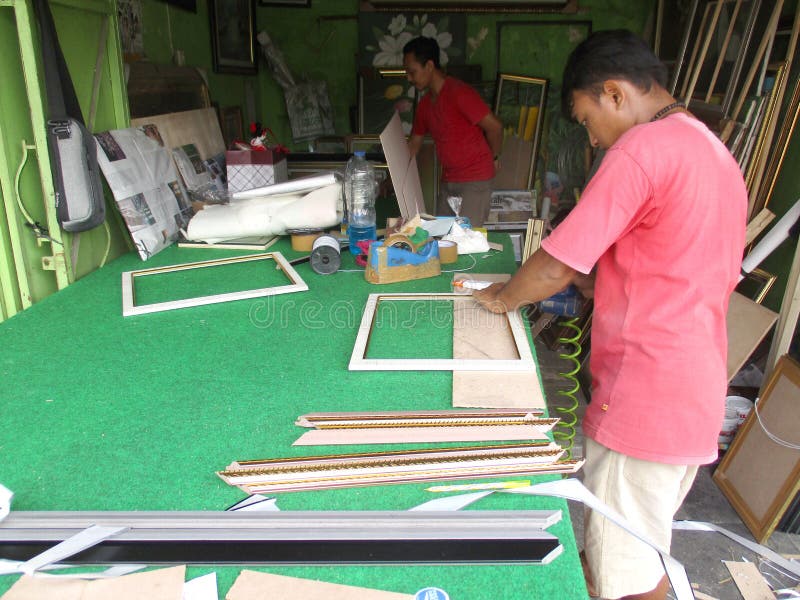 Making frames editorial stock image. Image of city, solo - 72941099