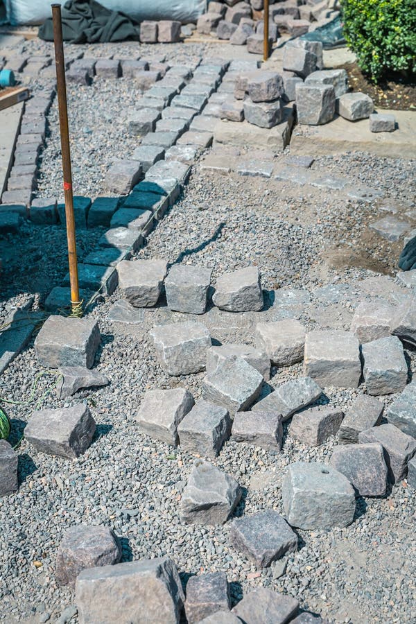 Making Path - Paving Stones, Installing and Laying Pavement Stones on ...