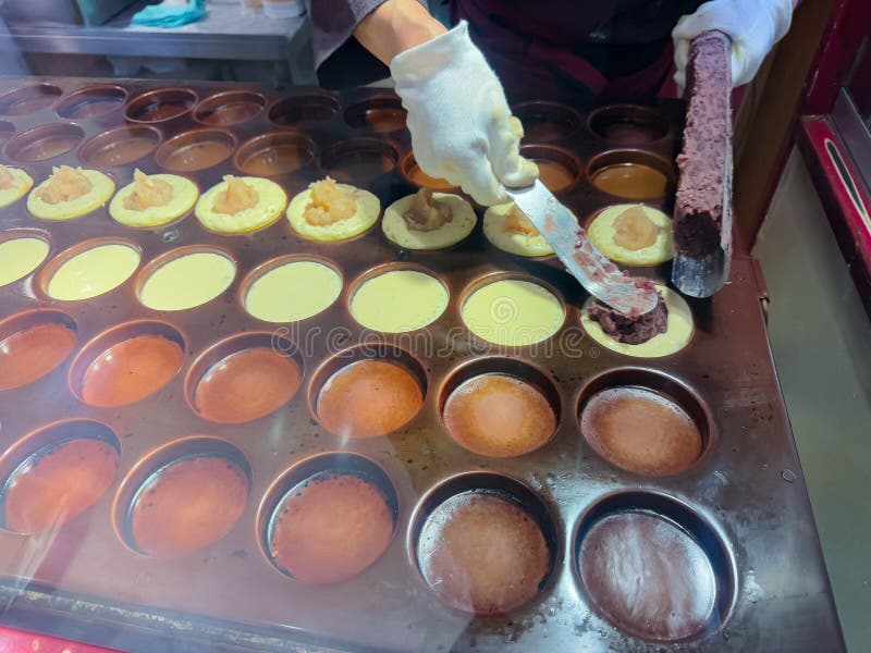 Making Red Bean Paste Cake with a Metal Plate Machine and White Cream ...