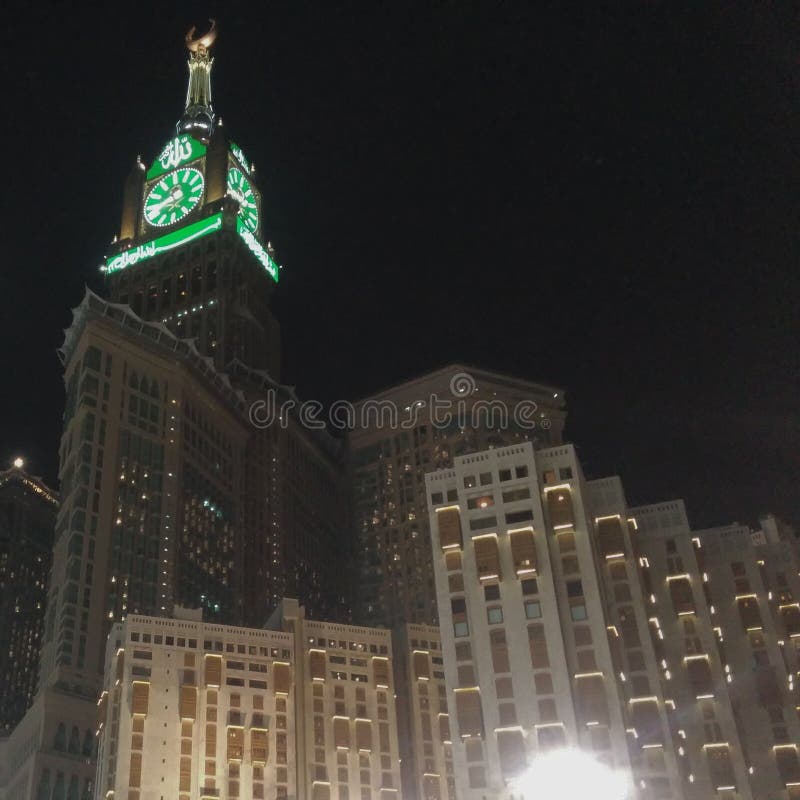 Makkah Big Clock Tower editorial image. Image of skyscraper - 264283940
