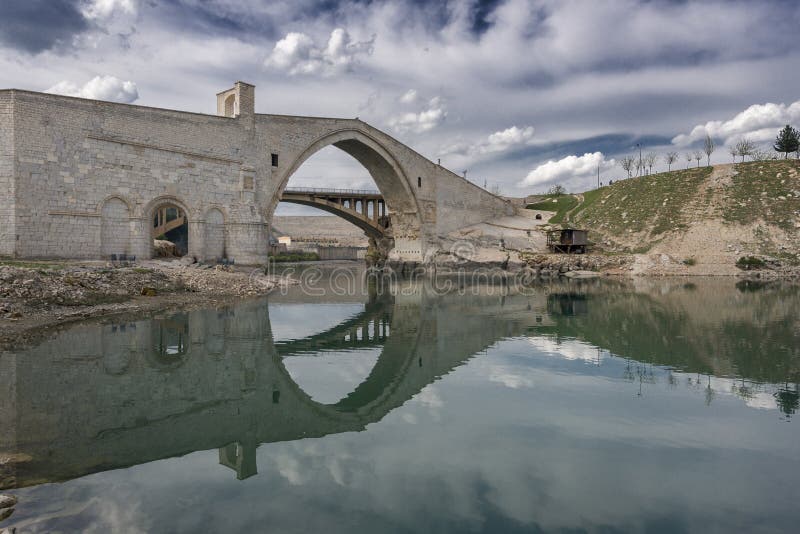 Malabadi Bridge Built in the Middle Ages Reflecting Its Single Eye on ...