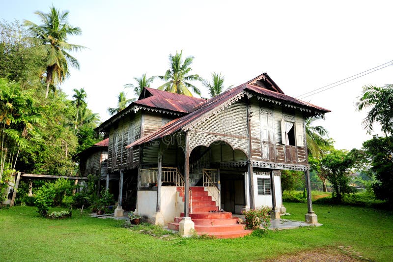 Malay houses editorial stock image. Image of perak, wood - 38369484