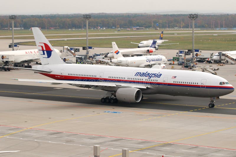 Malaysia Airlines Missing Boeing 777-200 Jet Editorial Stock Image ...