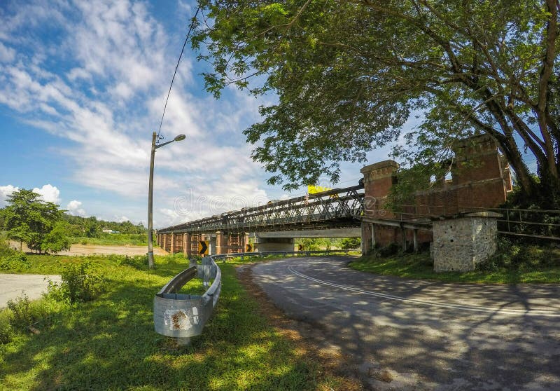 Malaysia Bridge Vitoria editorial photo. Image of history - 80054066