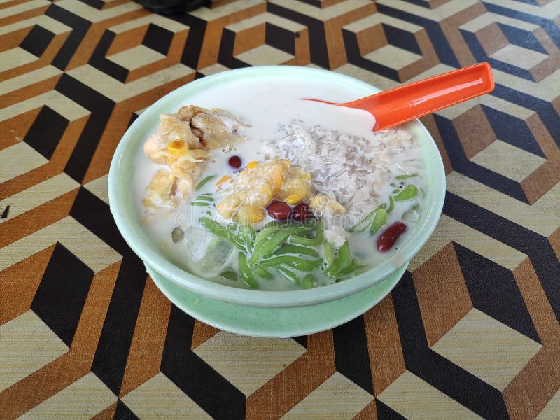 Bowl Of Cendol Traditional Dessert Stock Photo - Image of milk ...