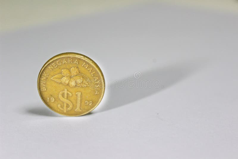 Malaysian Bank 1 Cent Gold Coins Stock Photo - Image of objek, koin ...
