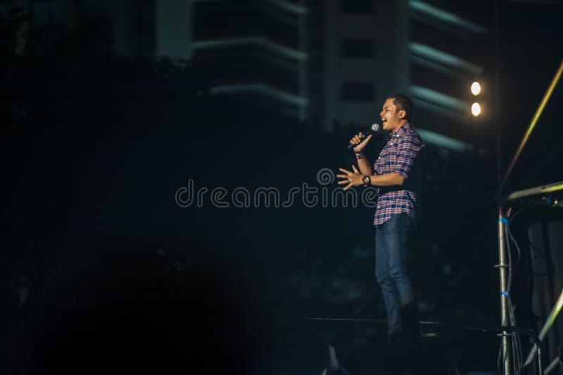 Malaysian Singer editorial photography. Image of industries - 54585652