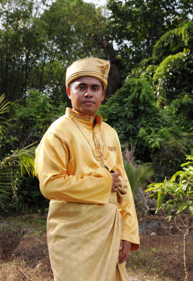 Traditional Malaysian Clothing For Men