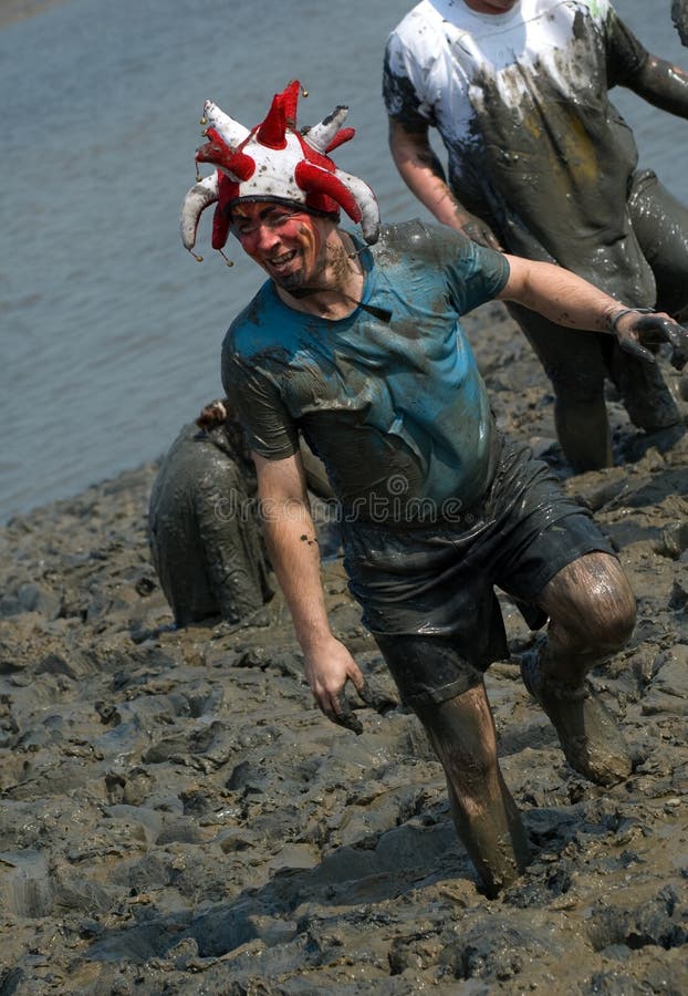 Tough Mudder: Racers in the Mud Editorial Stock Image - Image of ...
