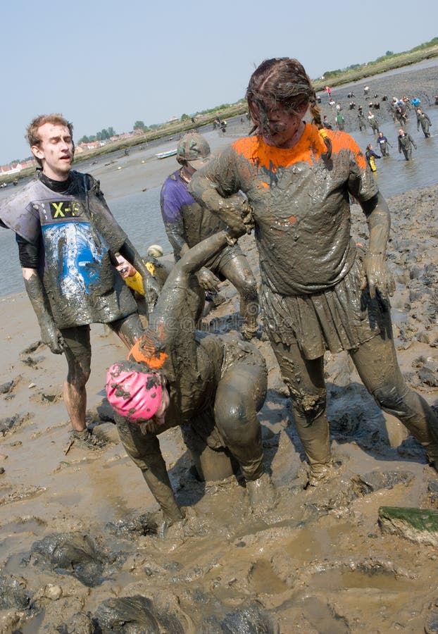 Maldon Mud Race 2011 editorial stock image. Image of maldon - 19872514
