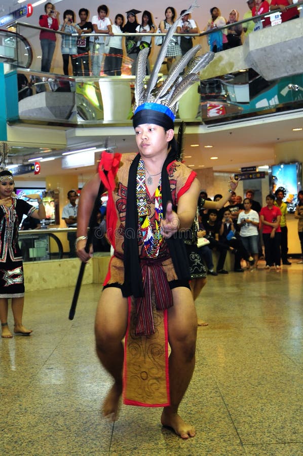 Male Dancer in Murut Warrior Costume Editorial Stock Image - Image of ...