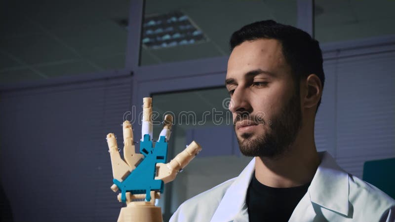 Male Engineer Scientist Experiences a Bionic Prosthesis of a Mechanical ...