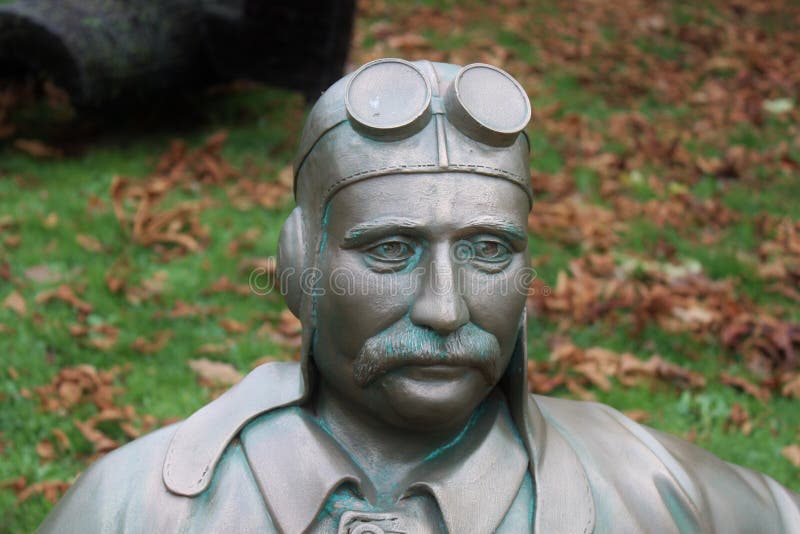 Male Pilot Statue Picture. Image: 83023487