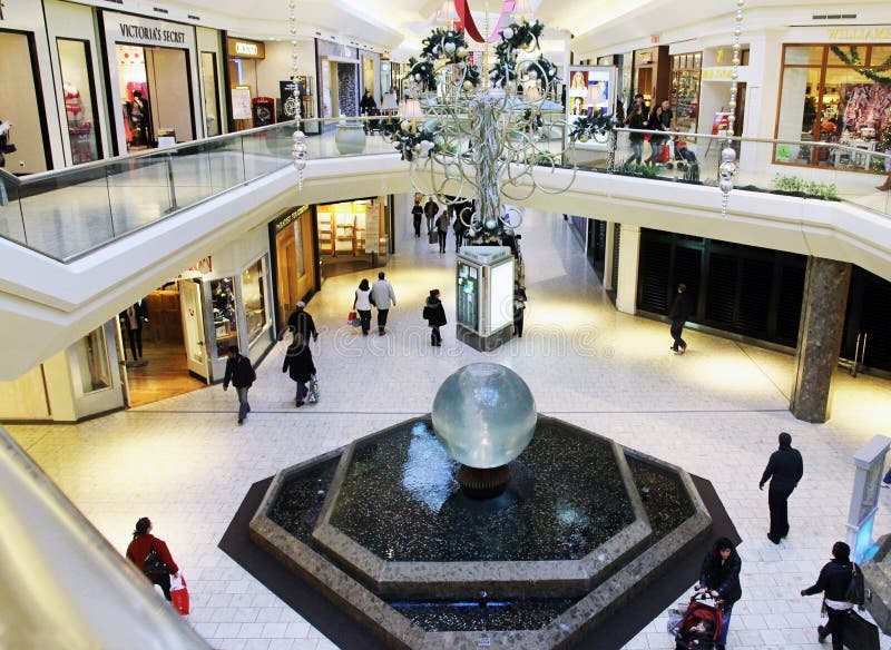 Mall Interior editorial photo. Image of shoppers, interior - 17399166