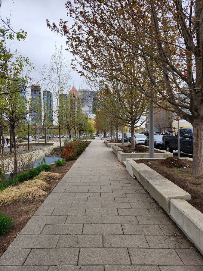 Mall Side Trail Pathway editorial photo. Image of estate - 380540236