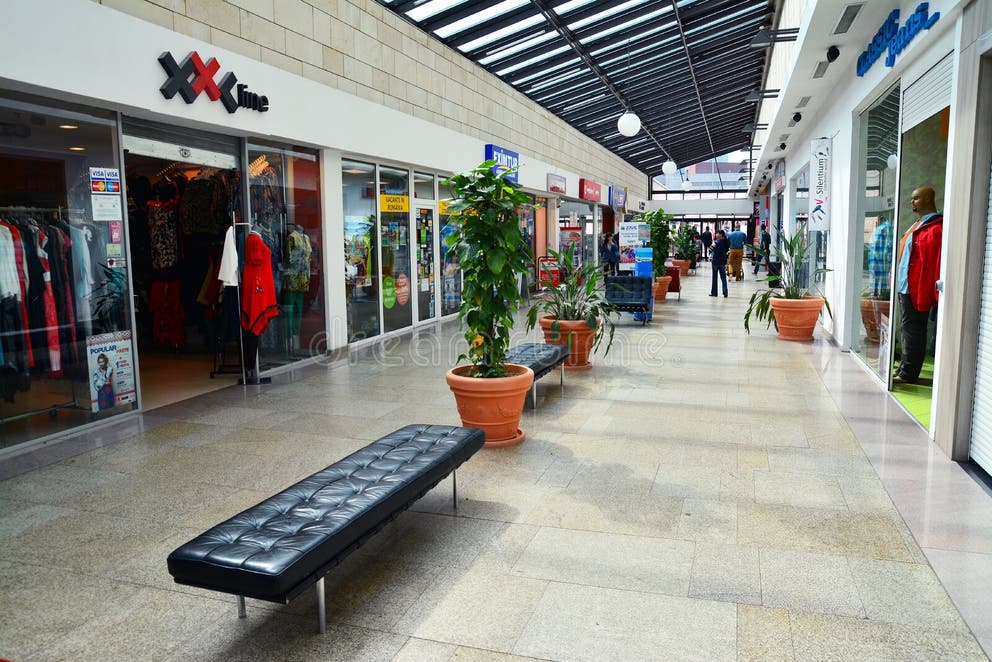 Mall editorial image. Image of indoor, center, supermarket - 39629355