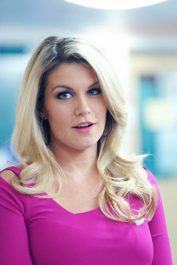 Mallory Hagan redactionele fotografie. Image of maken - 29388987