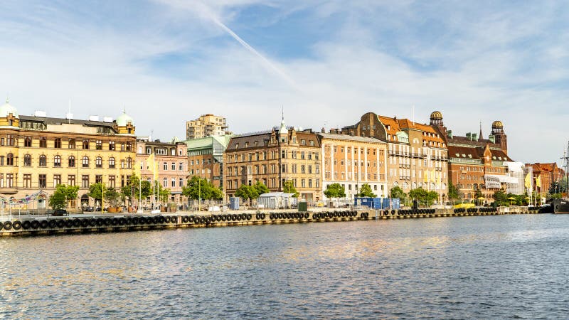 Malmo Waterfront Cityscape with Historic and Modern Buildings Editorial ...