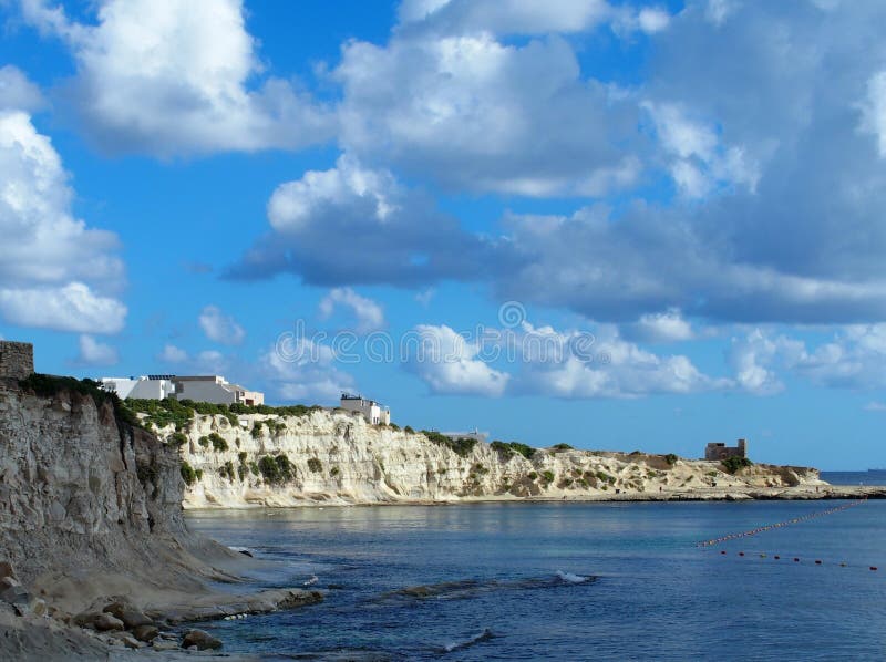 Malta, Bahía Del ` De Marsaskala St Thomas Foto de archivo - Imagen de ...