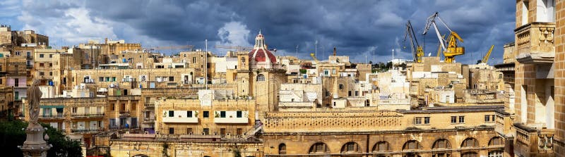 Malta - Bormla - CittÃ Cospicua Stock Photo - Image of construction ...