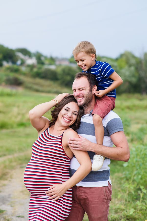 Baiser Maman Avec Papa Rafirstanmilecrieover