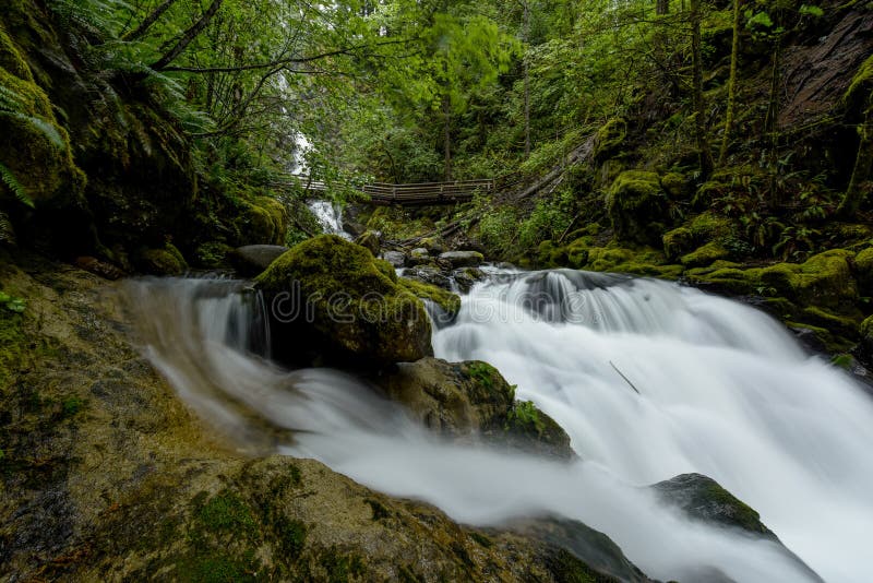 Mammoth falls stock photo. Image of oregon, mile, spring - 95229854