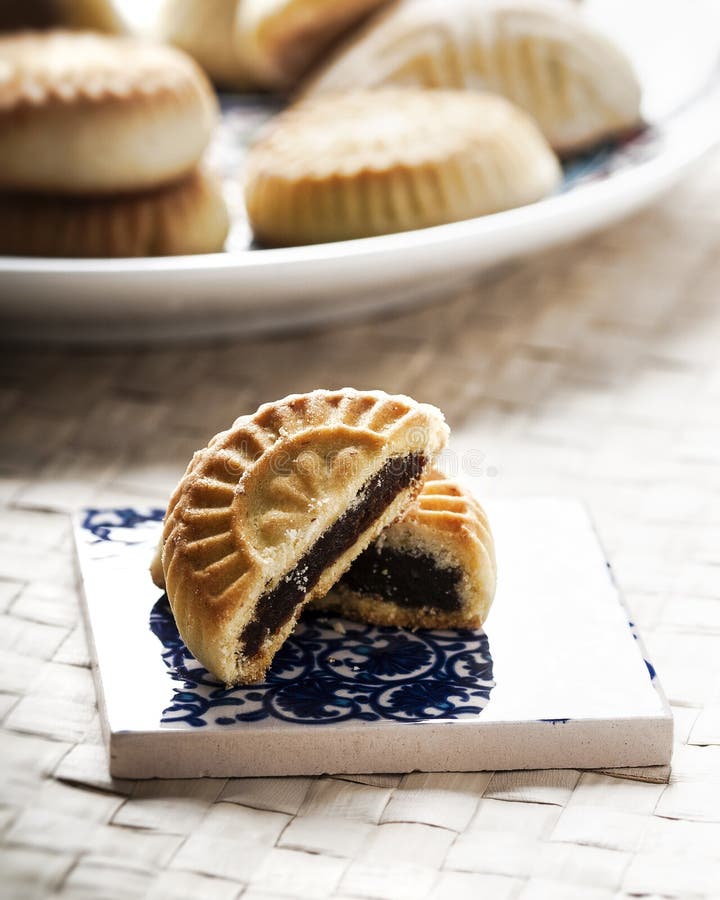 173 Mamul Arabic Dessert Sweet Stock Photos - Free & Royalty-Free Stock ...