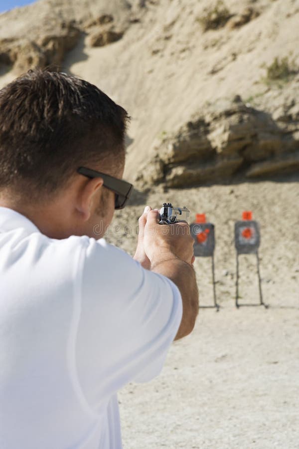 33+ Firing gun hand Free Stock Photos - StockFreeImages