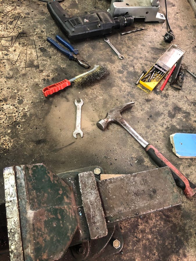 Man Auto Mechanic Working in a Garage, Workshop Stock Photo - Image of ...
