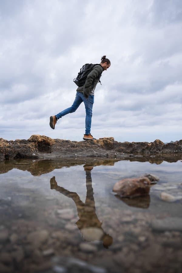 223 Man Balancing Edge Stock Photos - Free & Royalty-Free Stock Photos ...