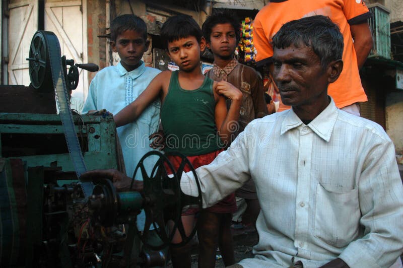 Man with a bioscope editorial photo. Image of devices - 20376036