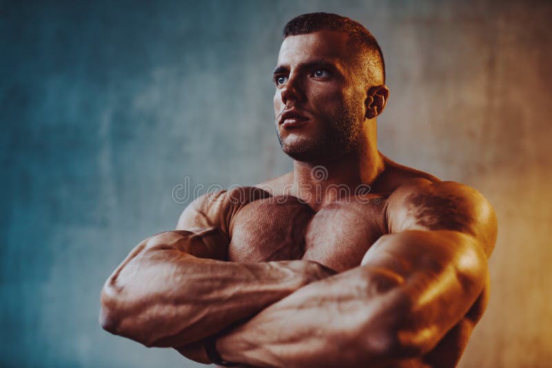 Man bodybuilder stock photo. Image of bodybuilding, people - 122274218