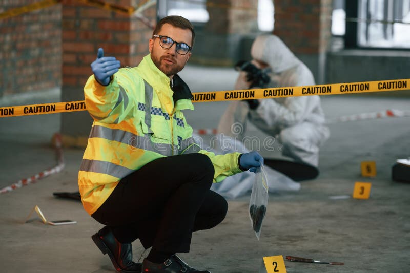 Man Is Calling Personal To Come Detectives Are Collecting Evidence In
