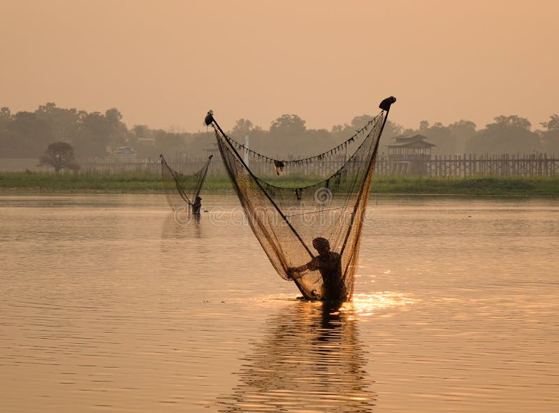 A Man Catching Fish on Lake in Mandalay, Myanmar Editorial Photography ...