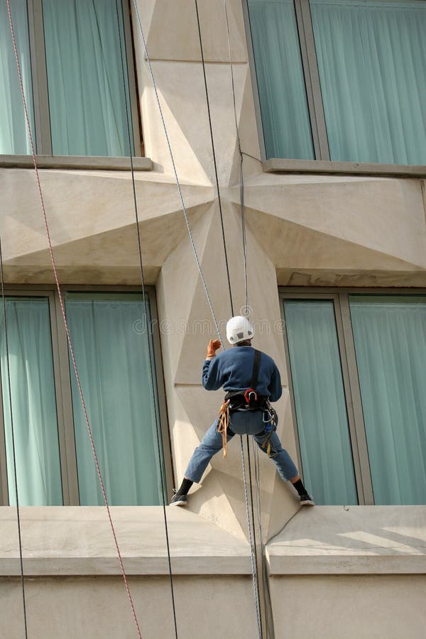 17+ Man climbing building Free Stock Photos - StockFreeImages
