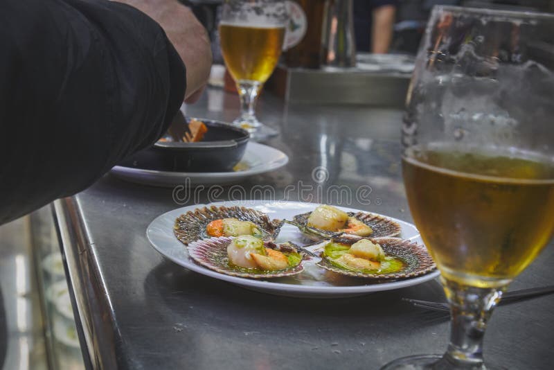 102 Man Eating Oysters Stock Photos - Free & Royalty-Free Stock Photos ...