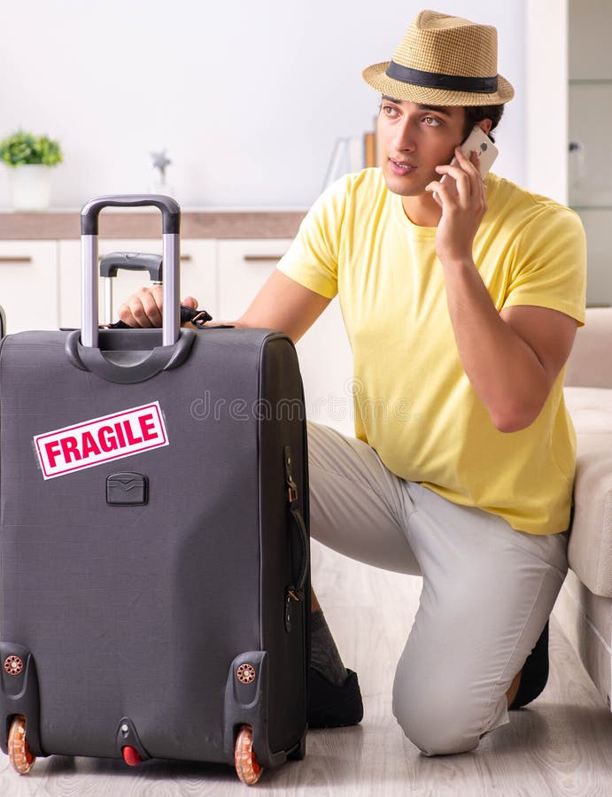 182 Label Fragile Luggage Stock Photos - Free & Royalty-Free Stock ...