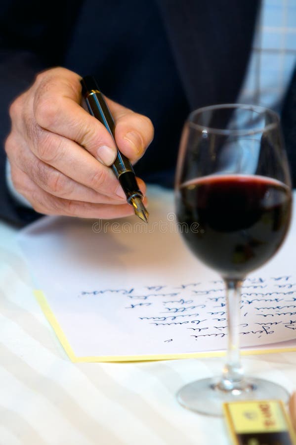 Man Hand Het Schrijven Brief Stock Afbeelding - Image of bericht ...