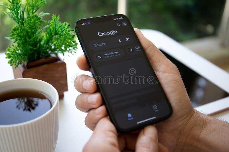 Iphone 14 Browser Stock Photos - Free & Royalty-Free Stock Photos from ...