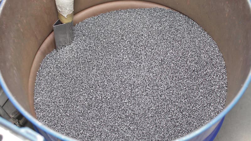 Man Hand Holding PP Pet POLYPROPYLENE Chips Semi Dull, PET Chips ...