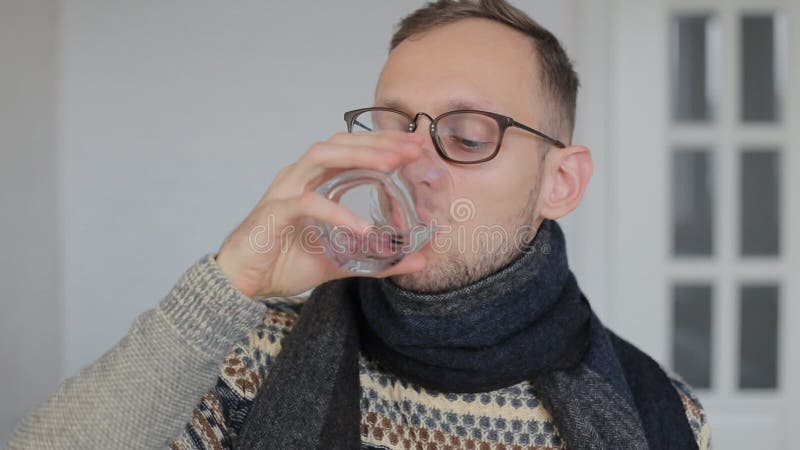 Pill Aspirin Stock Footage & Videos - 2,692 Stock Videos