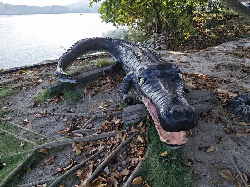 Man-made Wooden Crocodile Bench Along the Public Seaside Stock Photo ...